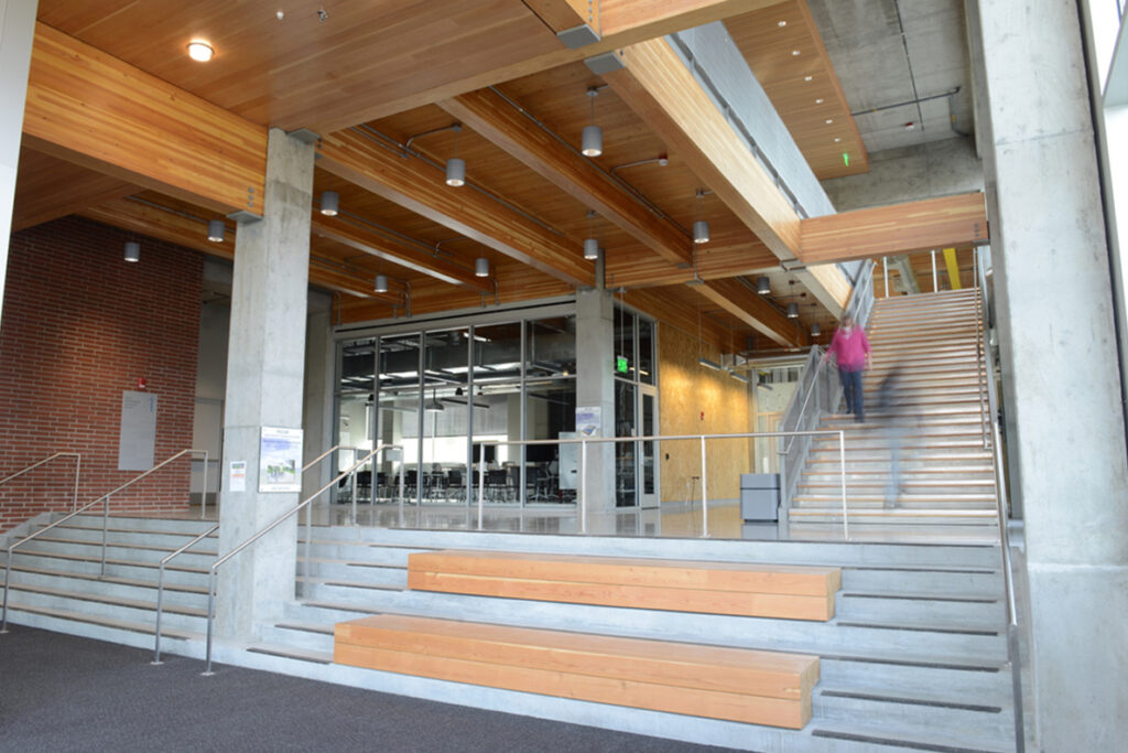 CLTの使い方・工法とは？注目される理由や施工業者選定を解説 | CLT（Cross Laminated Timber）がわかる専門メディア